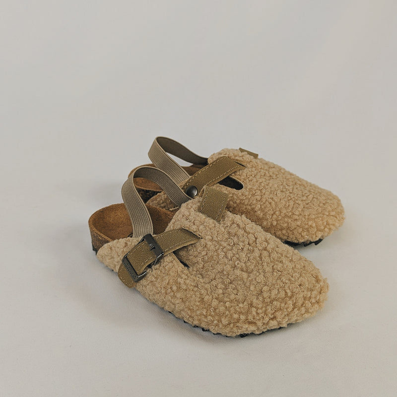 Sherpa Teddy Clogs - Beige – OLIVE & BUD